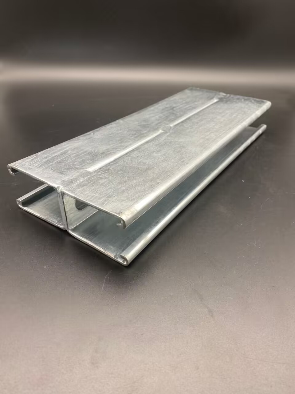 High Zinc Layer 3m 6m Back to Back Strut Channel Rail