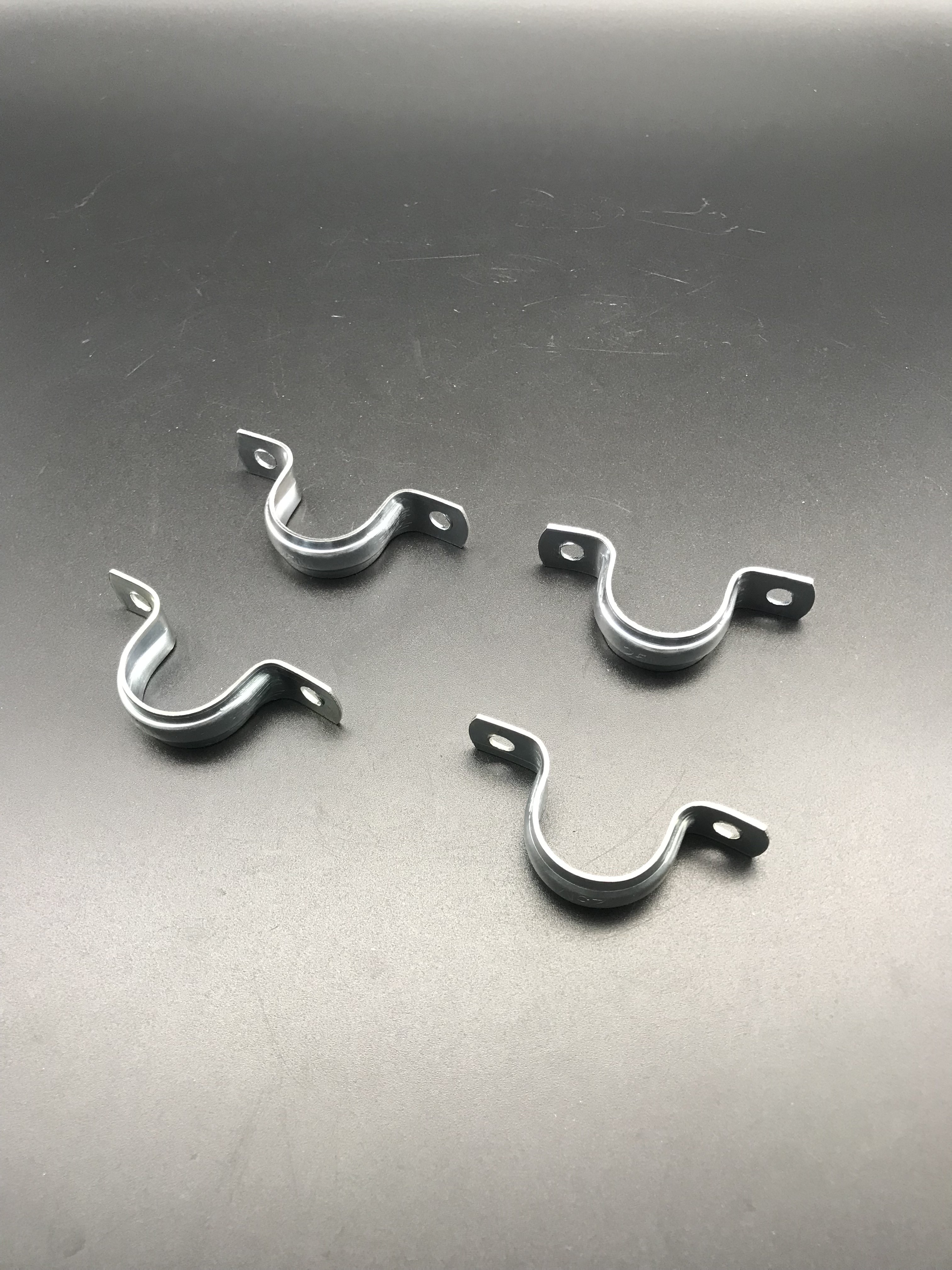 Heavy Duty 2-1/2'' Cast Iron Pipe Saddle Clamps