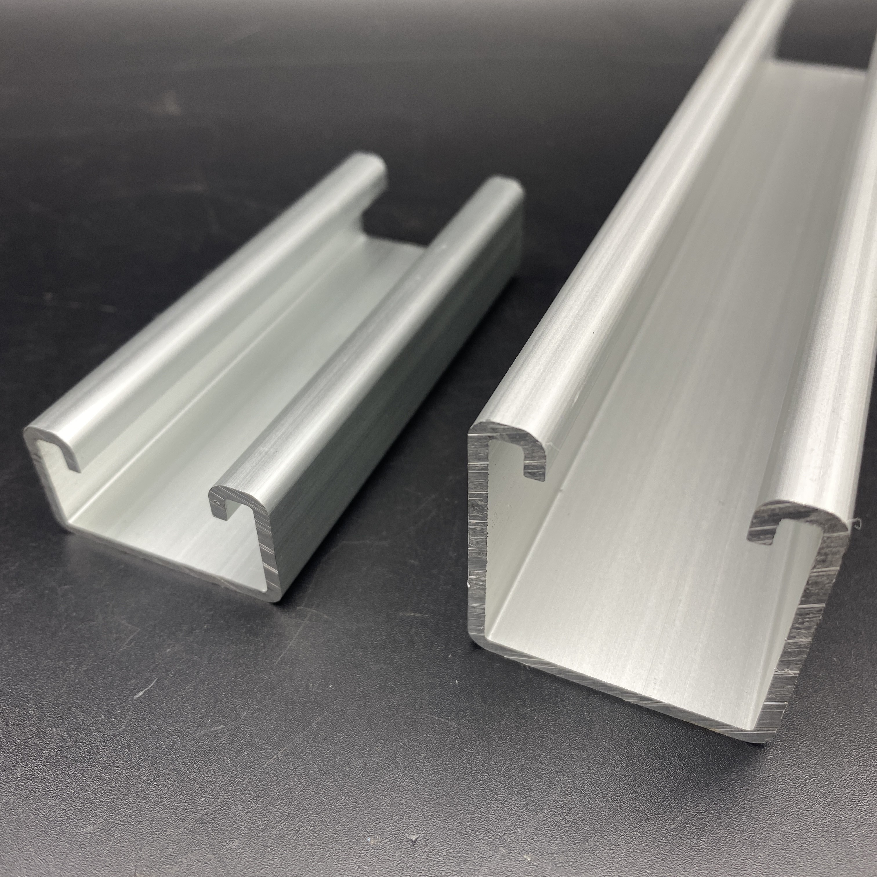 Aluminium Solar Strut Channel Custom Length Unistrut Channel