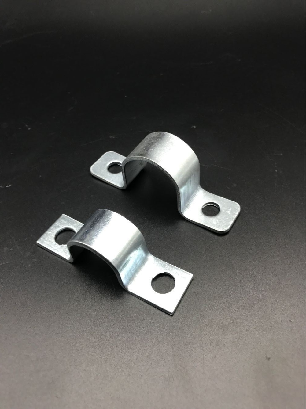 Custom Size 1-1/4'' Galvanized Steel Conduit Saddle Clamps
