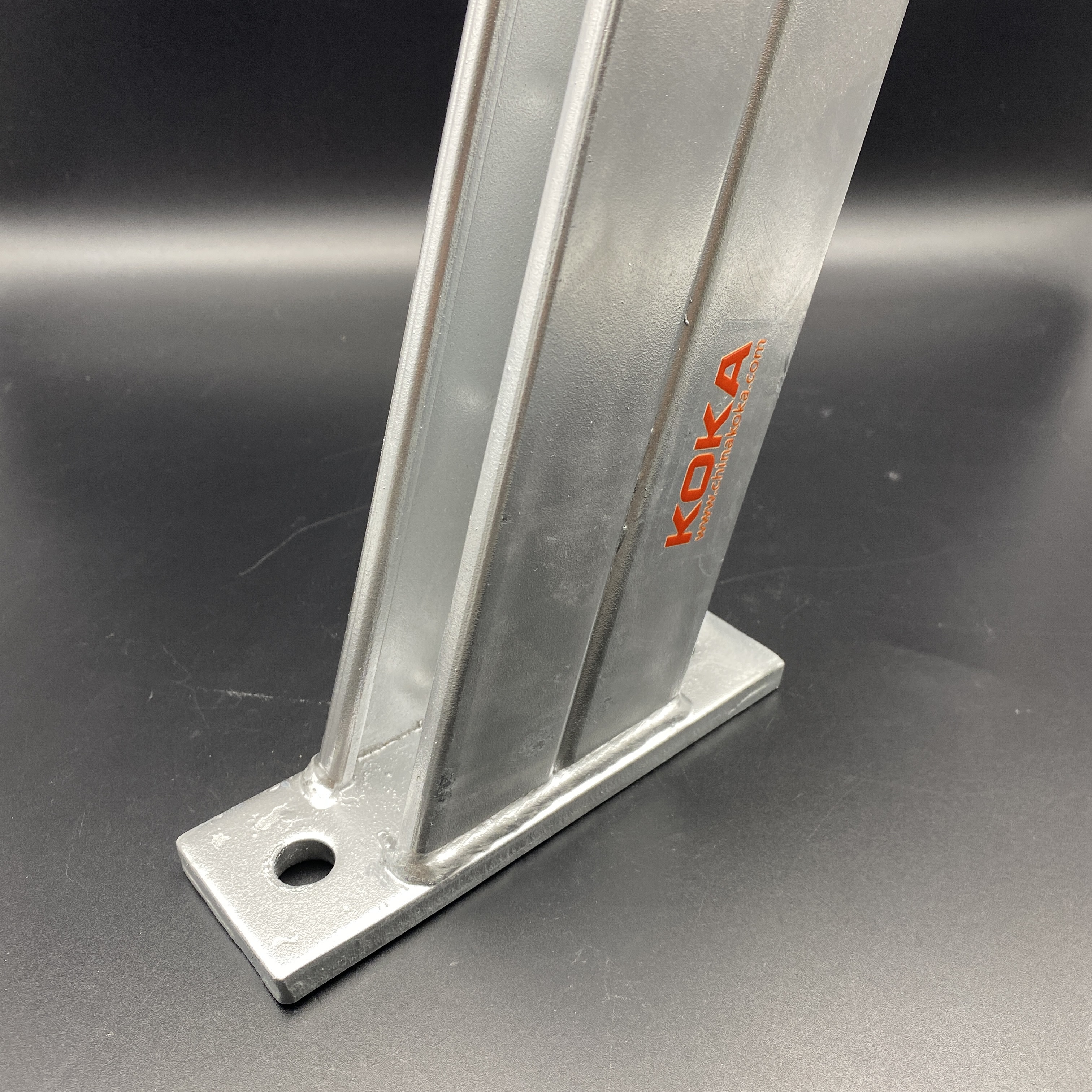 Galvanized Steel Back to Back Channel Cable Tray Arms